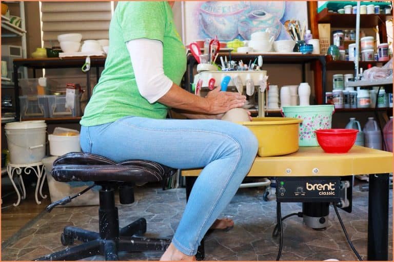 How To Throw Clay On The Pottery Wheel: A Step-by-Step Beginners Guide ...